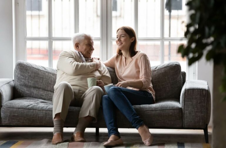 How to Talk to a Parent with Dementia